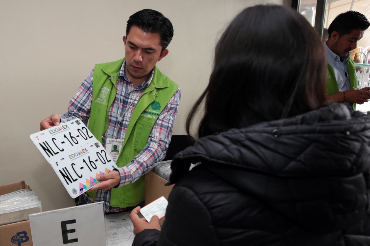 Prometen agilizar la entrega de las nuevas placas – Diario Puntual